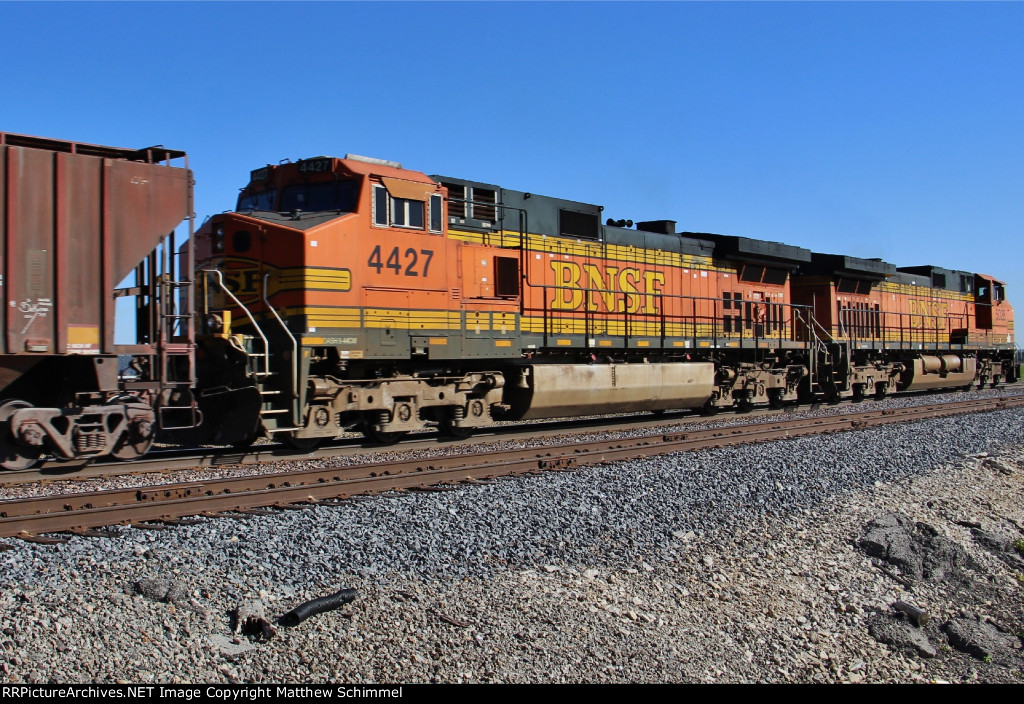 BNSF 4427